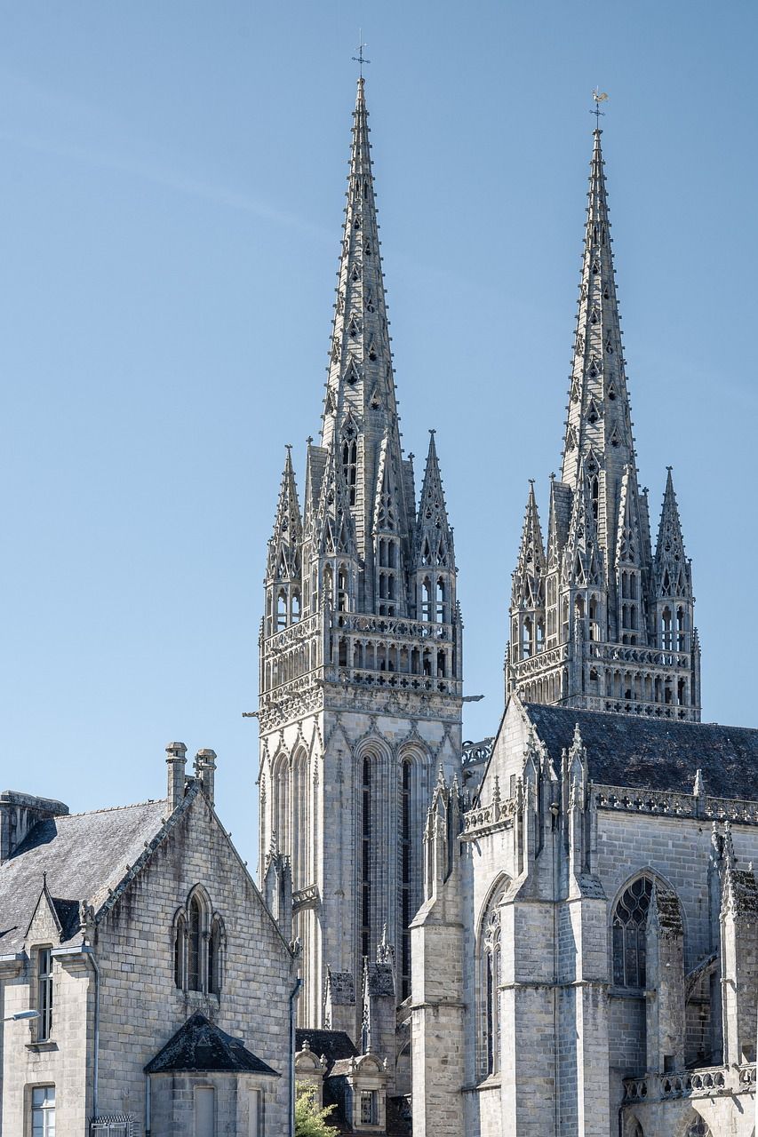 La Cathédrale Saint-Corentin de Quimper : un joyau culturel et historique